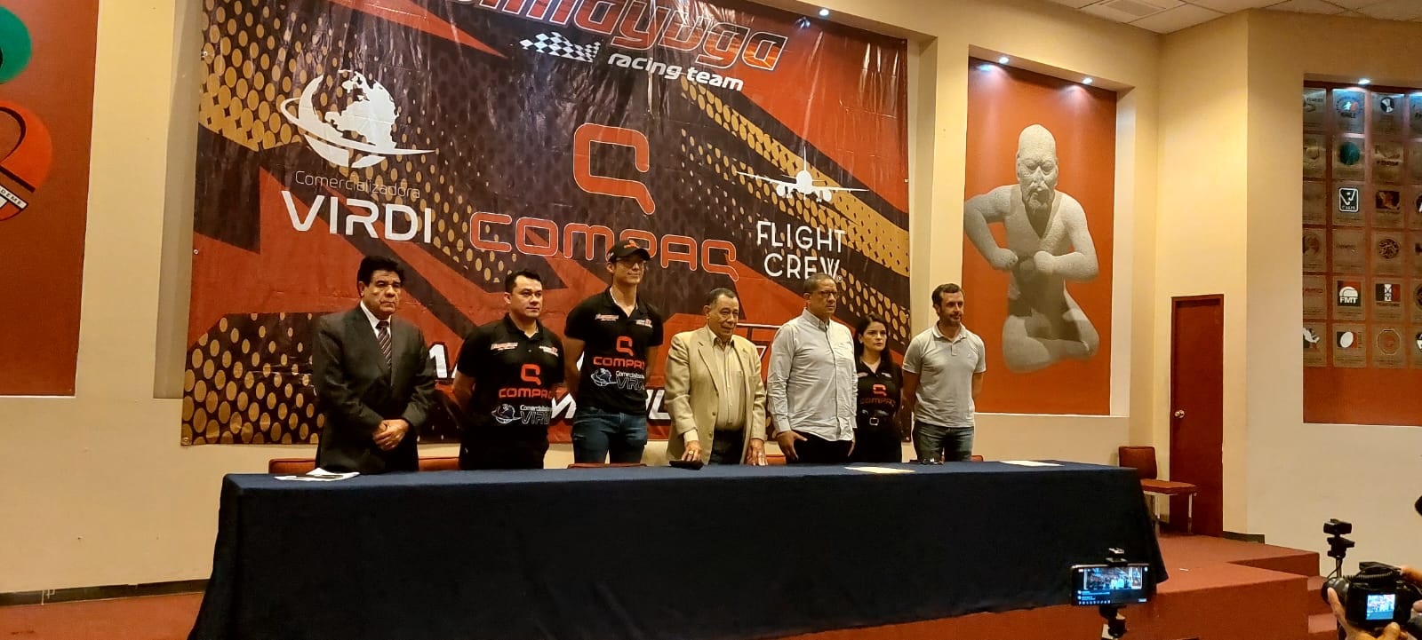 Compaq y Dimayuga Racing team inician con un poderoso equipo en Súper ...