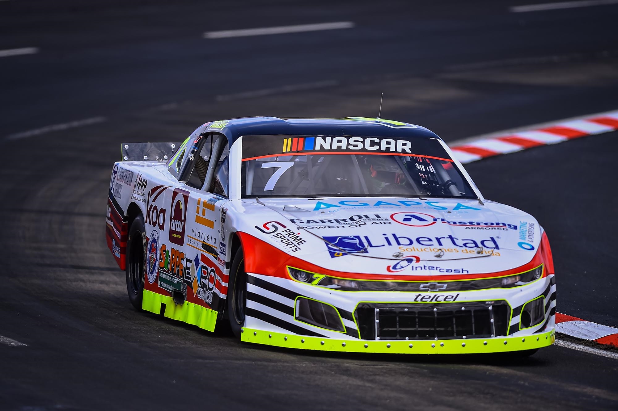 Salvador De Alba Jr. encabeza las posiciones de Nascar México - Desde ...