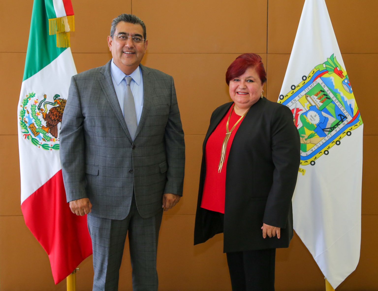 Conoce a la nueva secretaria de Salud - Desde Puebla