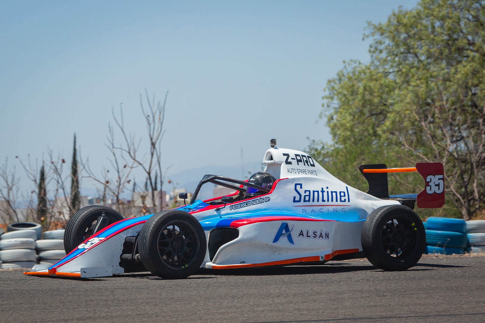 Paso perfecto del Racing Team en la GTM, quedándose con los dos ...