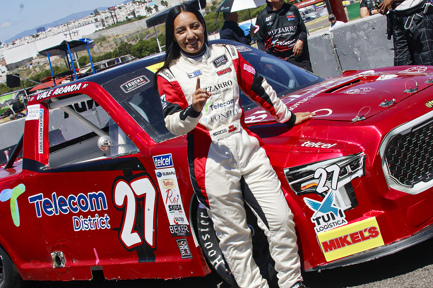 Valeria Aranda mantiene el enfoque en el campeonato de Trucks México ...